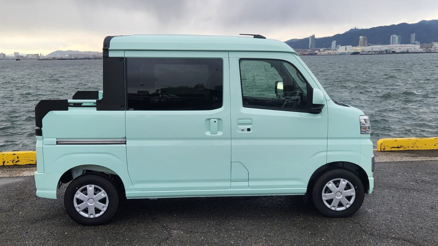 2022 DAIHATSU HIJET DECK VAN (0456) - MINI Monsters USA